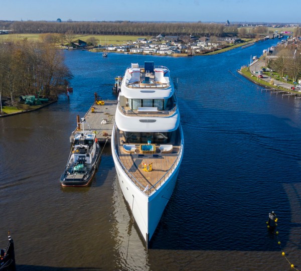Yacht VIVA - FEADSHIP Project 817, Feadship | CHARTERWORLD Luxury ...